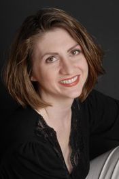 Author Kathryn Maughan biography and book list