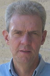 Author David Loyn biography and book list