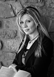 Author Rachel McClellan biography and book list