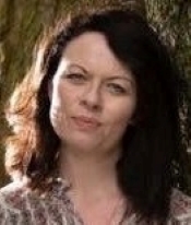 Author Emma Kavanagh biography and book list